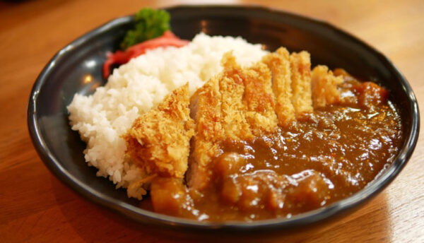 Crispy Japanese Chicken Katsu Curry - Taste Spread